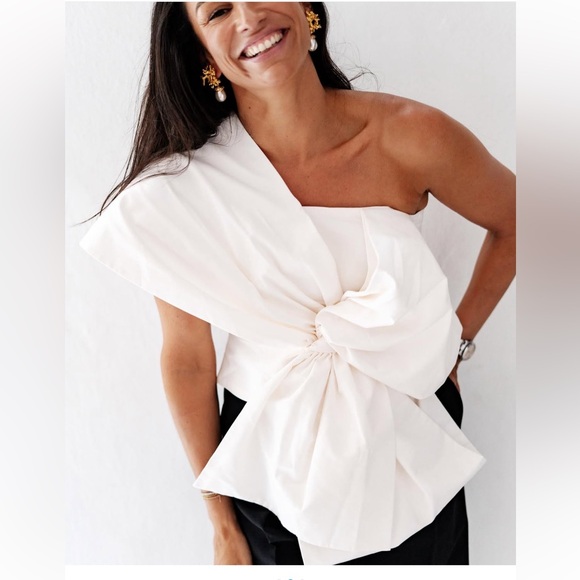 H&M | Tops | Hm Bow Front Top | Poshmark